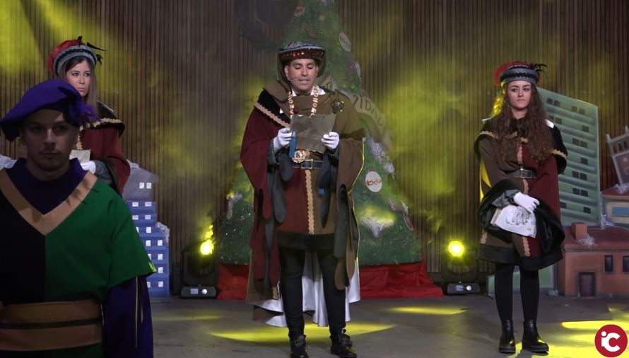 El Paje Real recoge las cartas de los eldenses - Actualitat de l´Alt Vinalopó, el Vinalopó Mitjà ...