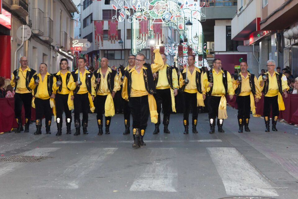 La Comparsa de Piratas celebra los actos conmemorativos de su 75 ...