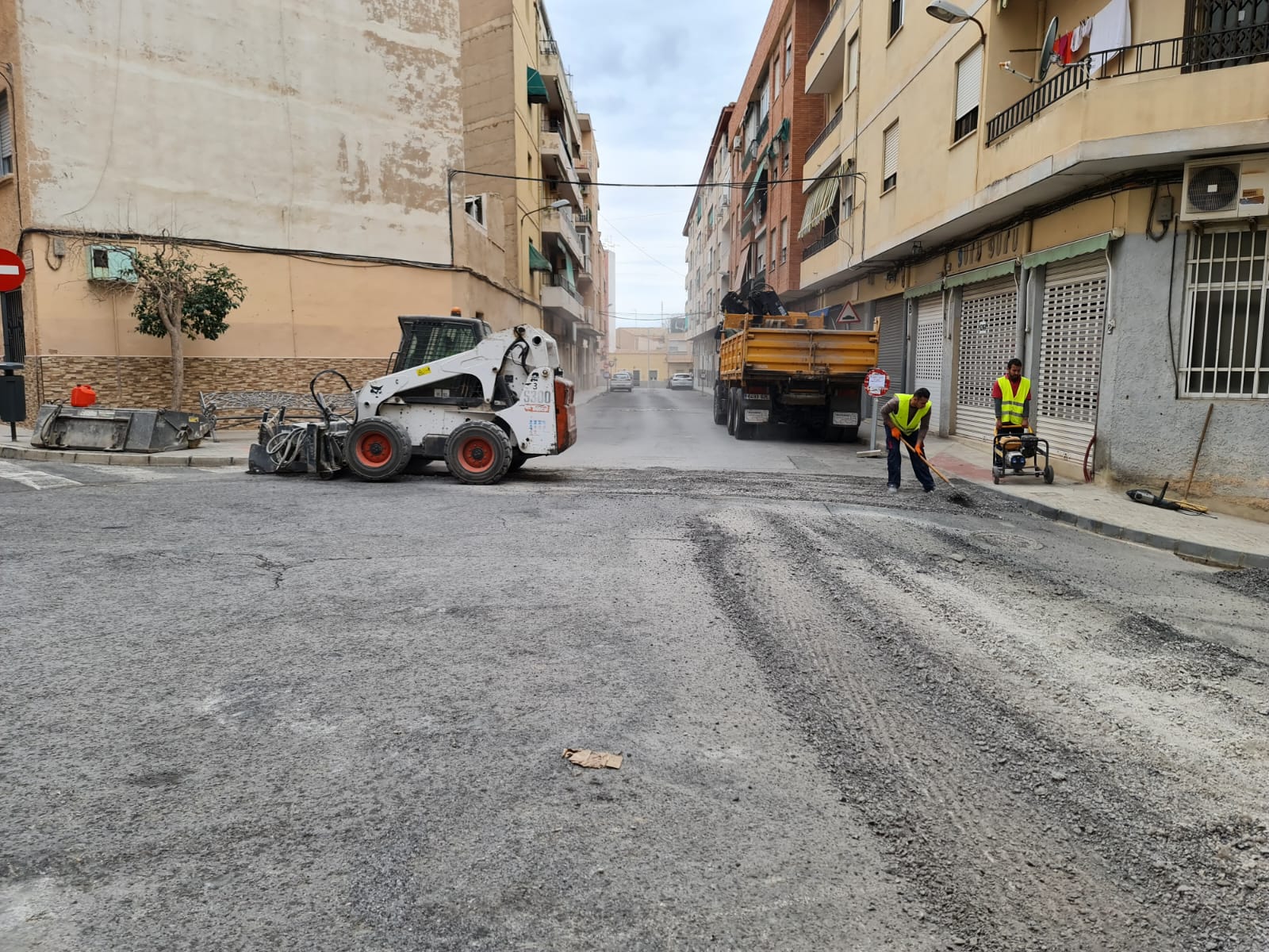 El Ayuntamiento de Elda inicia las obras para la mejora de la accesibilidad y el asfalto de las ...