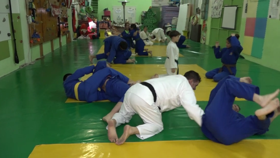 Ens “colem” als entrenaments del Judo Club Castalla-Escola de Judo “Vanesa Arenas” - Actualitat ...