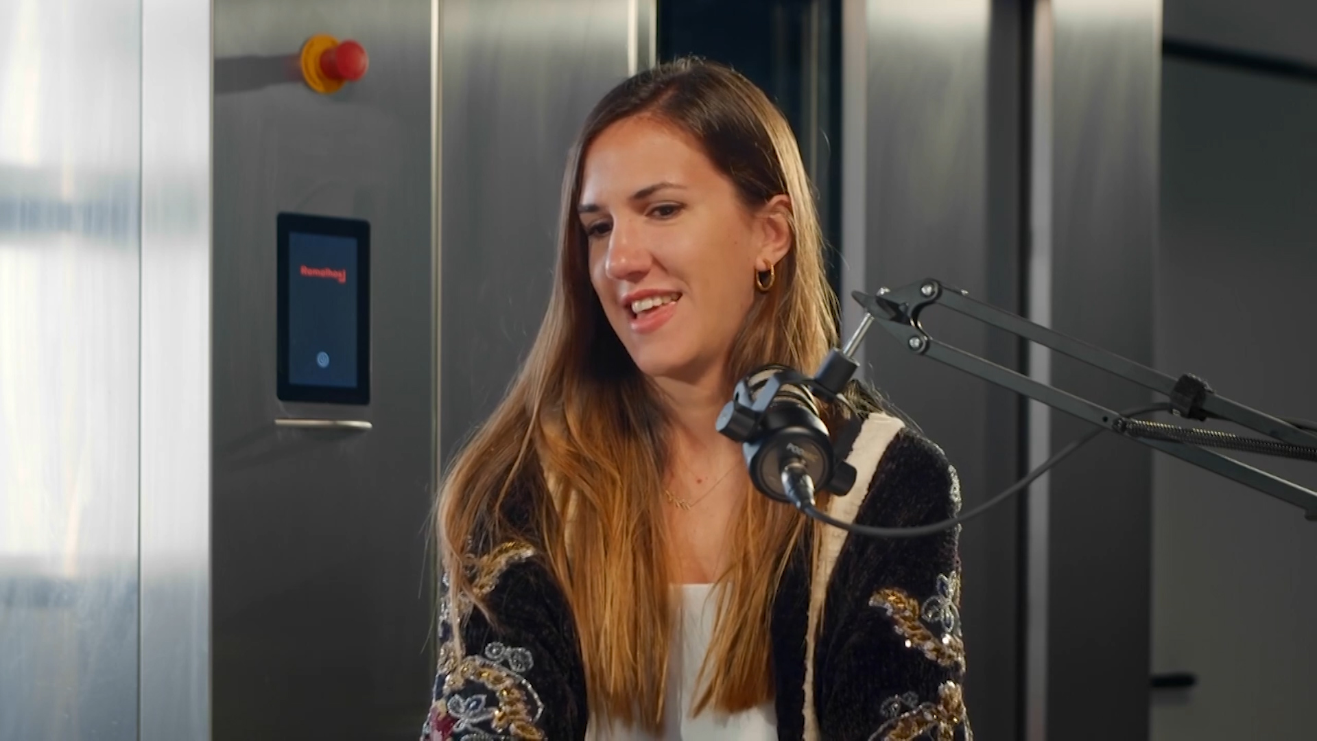 Raúl Asencio entrevista desde su obrador a la creadora de contenido ...